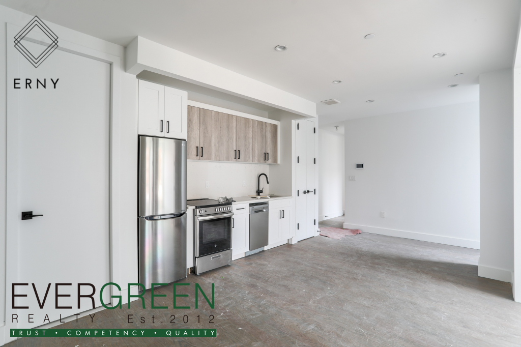 RENTALS - Evergreen Realty:
